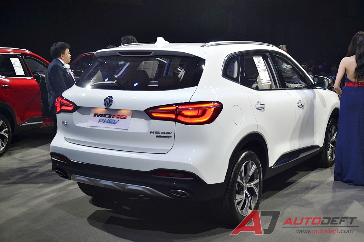 2020 New MG HS PHEV เอสยูวีเสียบปลั๊กมอบความสุนทรีย์ในการขับขี่แรงสุด 284 แรงม้า เริ่ม 1.359 ...